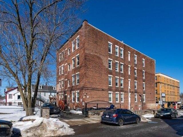 house with 31 bedroom, Boston MA ES103162266