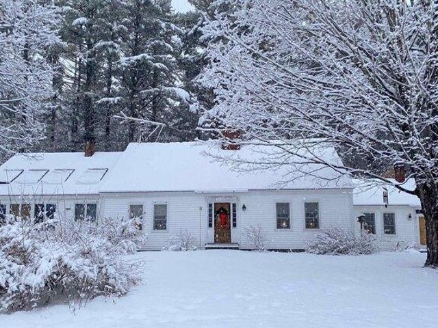 house with 3 bedroom, Tamworth NH DLS102446224