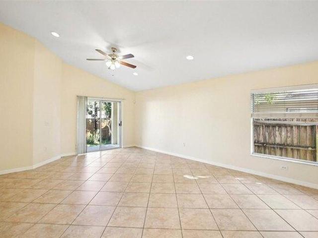 house with 3 bedroom, Tampa FL ES104900538