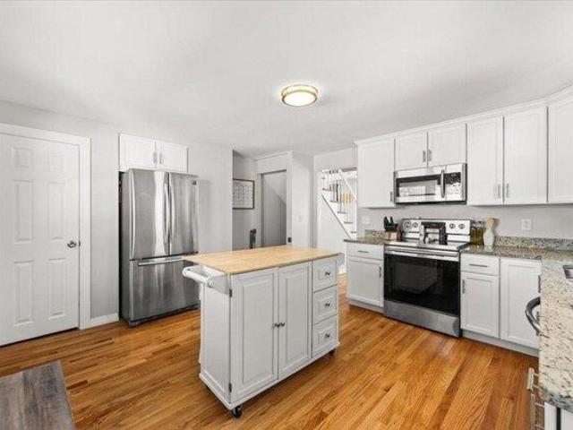house with 3 bedroom, Taunton MA DLS102799486