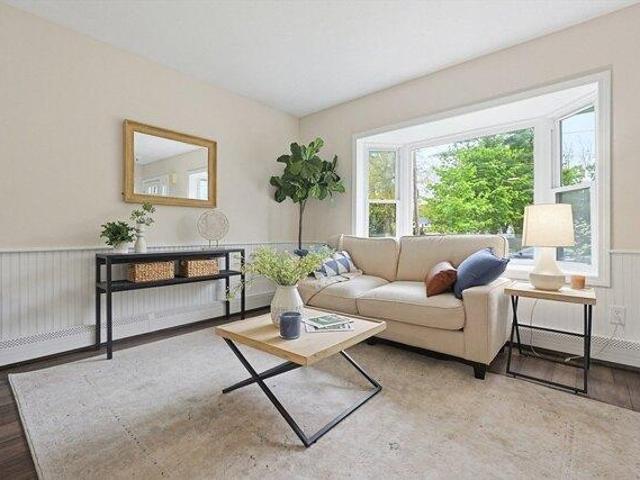 house with 3 bedroom, Taunton MA DLS102799779
