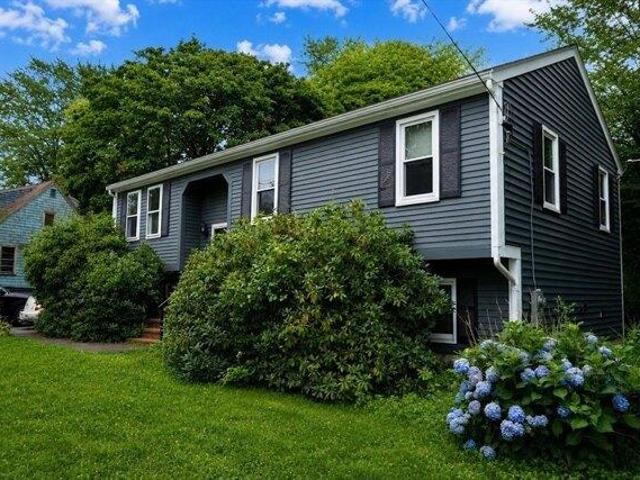 house with 3 bedroom, Taunton MA DS104480017
