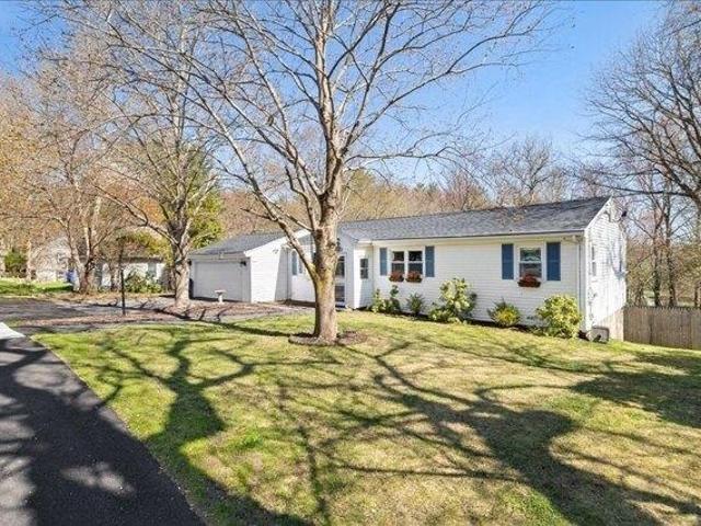 house with 3 bedroom, Taunton MA DS102593217
