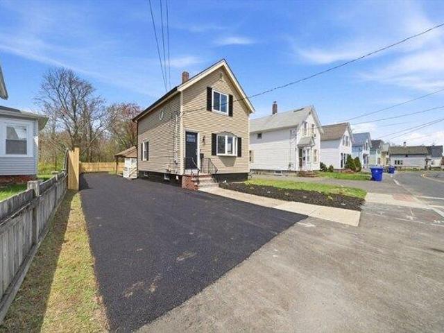 house with 3 bedroom, Taunton MA DS102632493