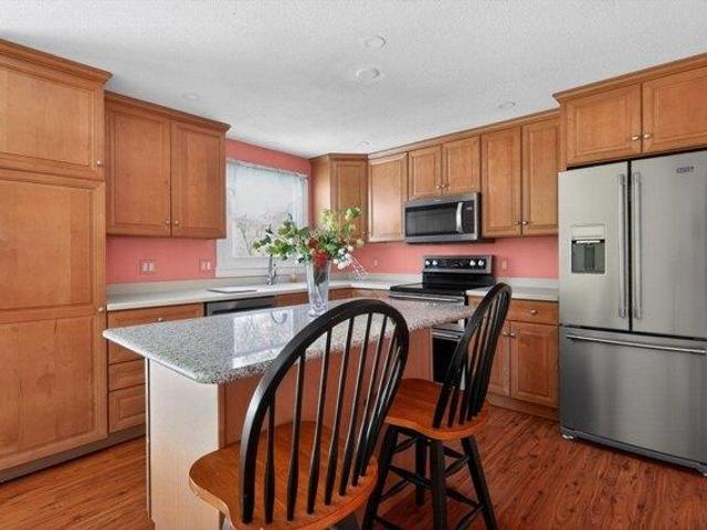 house with 3 bedroom, Taunton MA DS102779418