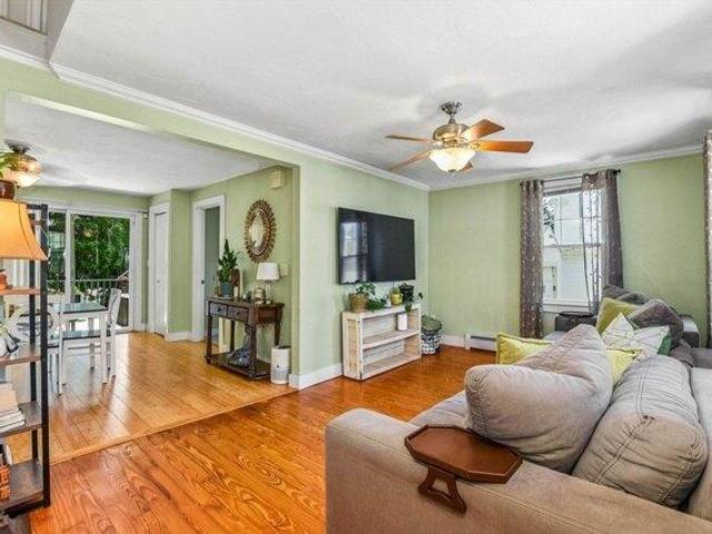 house with 3 bedroom, Taunton MA DS103159631