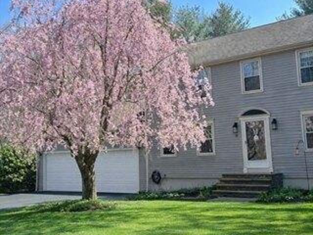 house with 3 bedroom, Taunton MA DS103188088