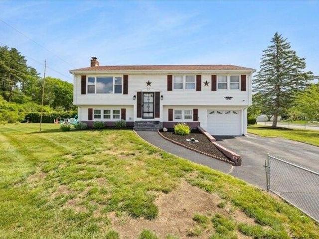 house with 3 bedroom, Taunton MA DS103432919