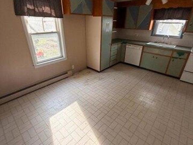house with 3 bedroom, Taunton MA ES104010564