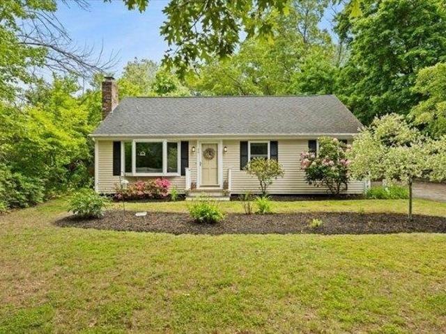 house with 3 bedroom, Taunton MA ES104043177