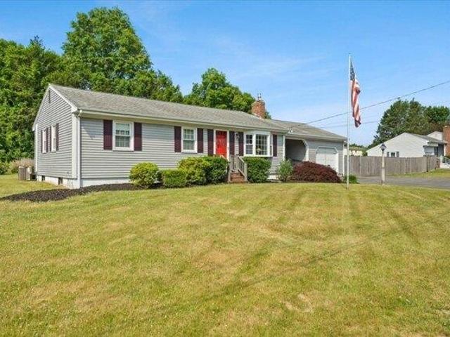 house with 3 bedroom, Taunton MA ES104190467