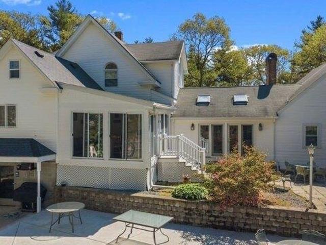 house with 3 bedroom, Taunton MA ES104758657