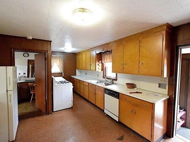 house with 3 bedroom, Taunton MA ES104761376