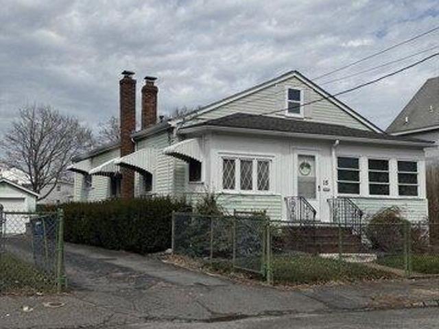 house with 3 bedroom, Taunton MA ES104792441