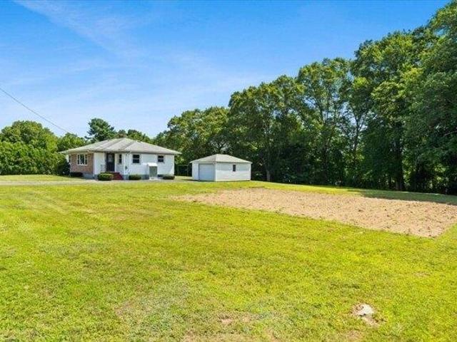 house with 3 bedroom, Taunton MA ES105116256