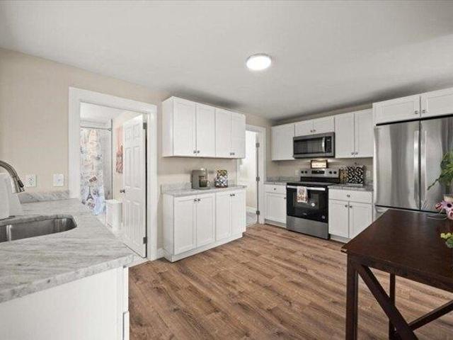 house with 3 bedroom, Taunton MA ES105127037