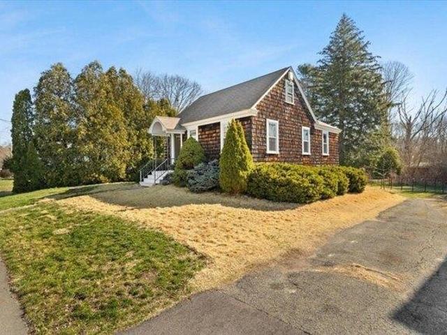 house with 3 bedroom, Taunton MA ES103127269