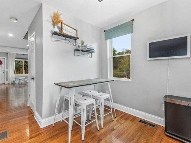 house with 3 bedroom, Taunton MA ES103588546