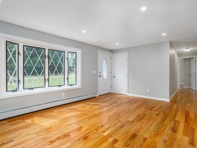 house with 3 bedroom, Templeton MA ES104609229