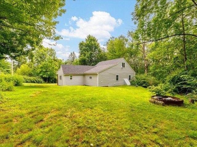 house with 3 bedroom, Templeton MA ES105228946