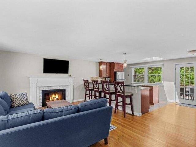 house with 3 bedroom, Teaticket MA ES102959820