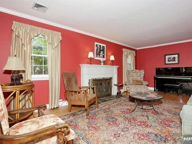 house with 3 bedroom, Teaneck NJ DS104442360