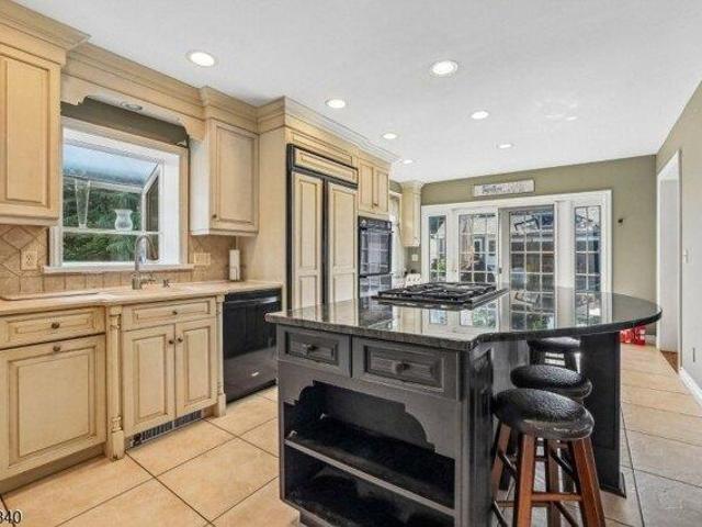 house with 3 bedroom, Teaneck NJ ES104920940