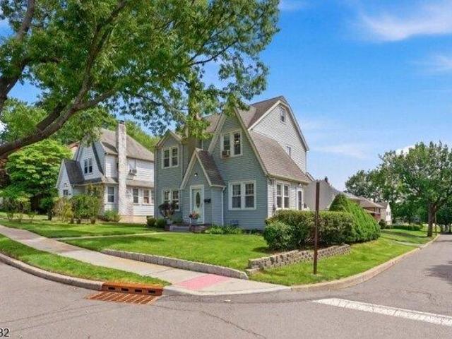 house with 3 bedroom, Teaneck NJ ES105124511