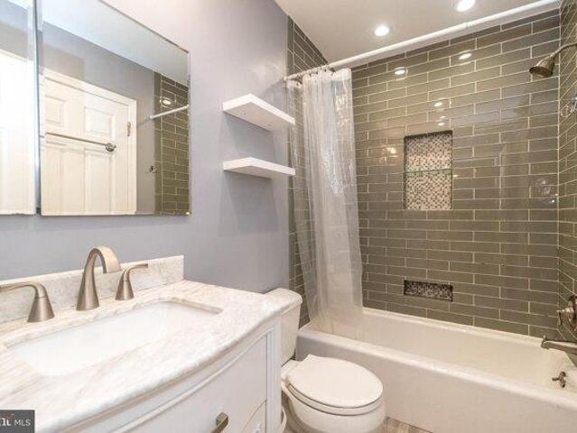 house with 3 bedroom, Telford PA ES103626670