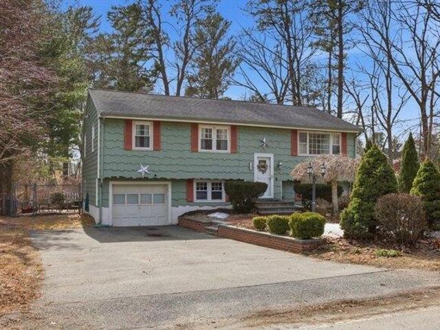 house with 3 bedroom, Tewksbury MA DLS102962393