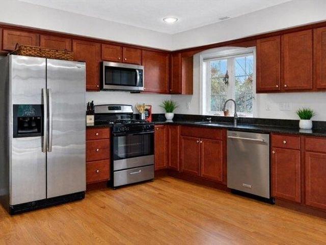 house with 3 bedroom, Tewksbury MA DS102634289