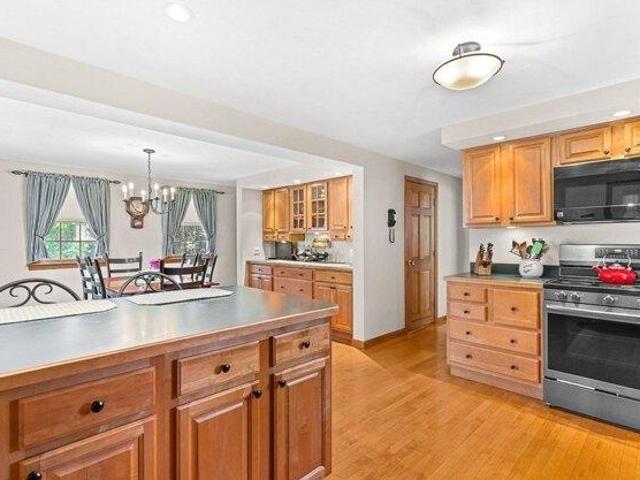 house with 3 bedroom, Tewksbury MA DS103443178