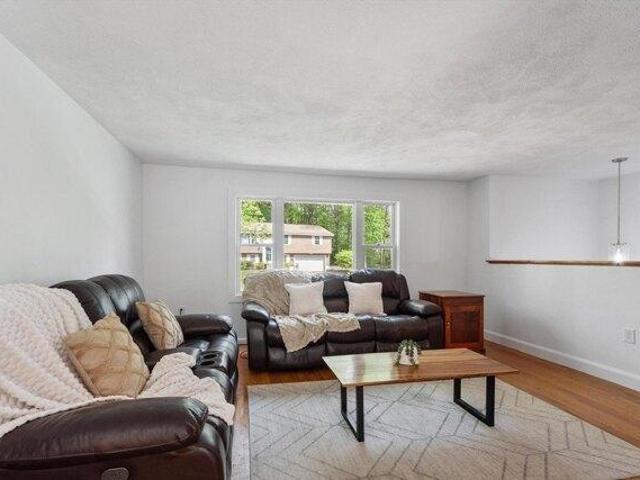 house with 3 bedroom, Tewksbury MA ES102961749