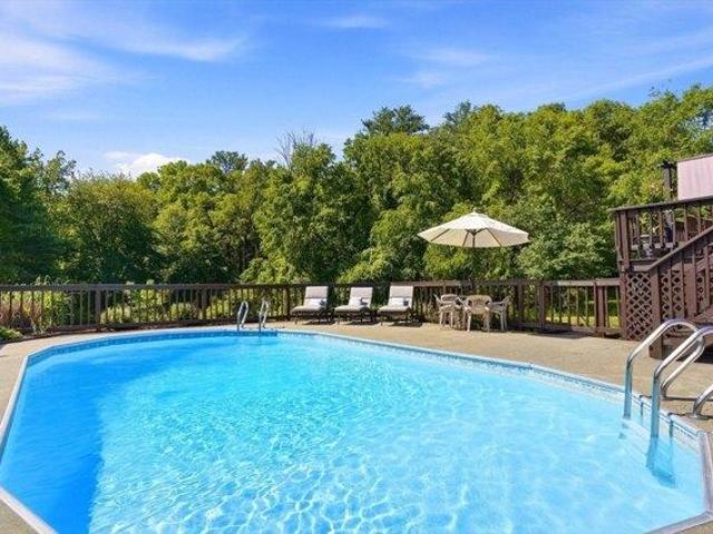 house with 3 bedroom, Tewksbury MA ES103444828