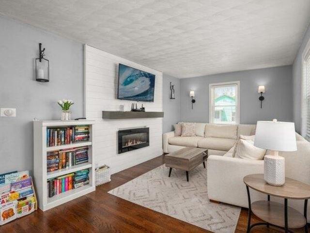 house with 3 bedroom, Tewksbury MA ES103498149