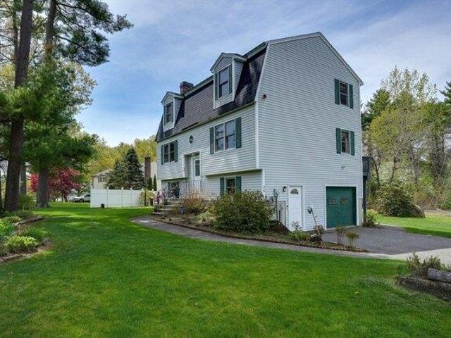 house with 3 bedroom, Tewksbury MA ES104811961