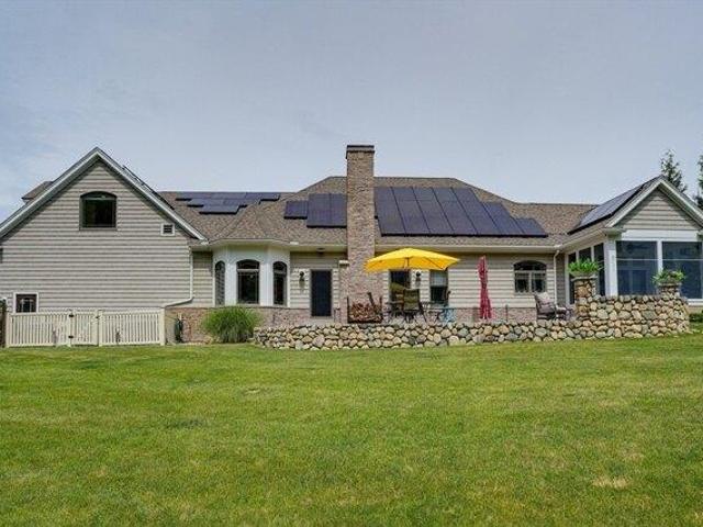 house with 3 bedroom, Tewksbury MA ES105107326