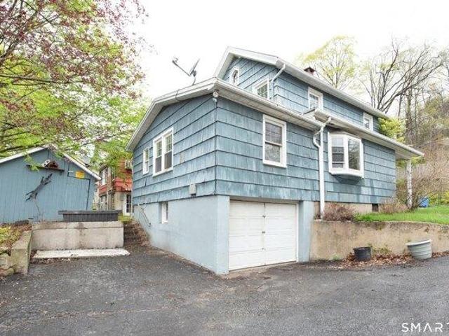 house with 3 bedroom, Thomaston CT DLS102595239