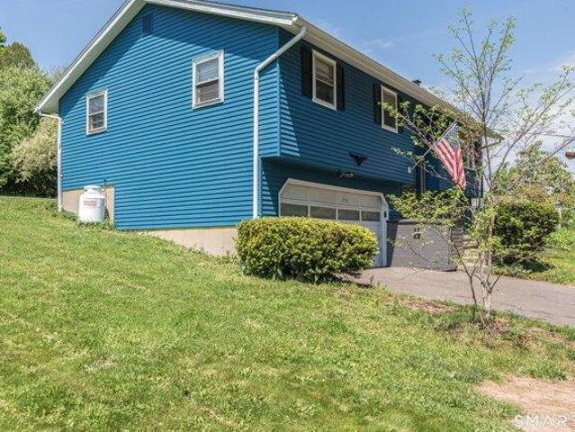 house with 3 bedroom, Thomaston CT ES103499789