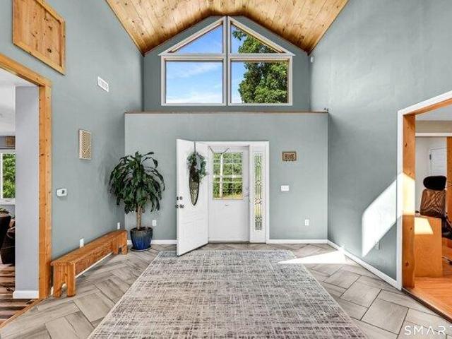 house with 3 bedroom, Thomaston CT ES104152815