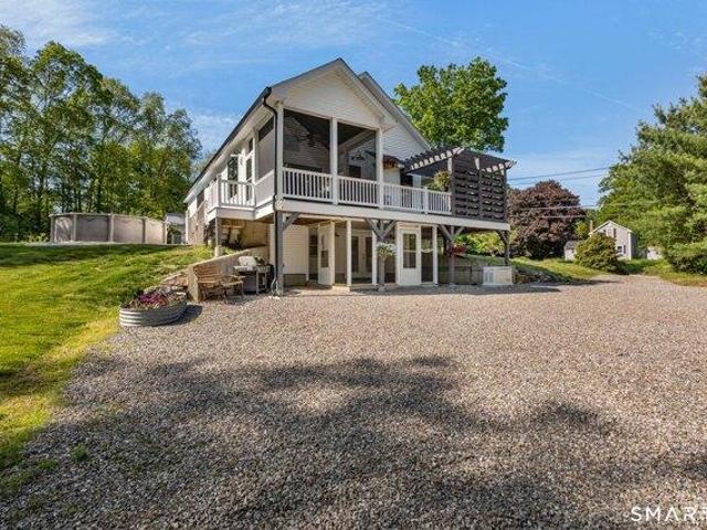house with 3 bedroom, Thompson CT DLS102777279