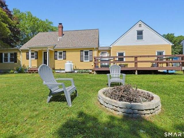 house with 3 bedroom, Thompson CT ES105122493