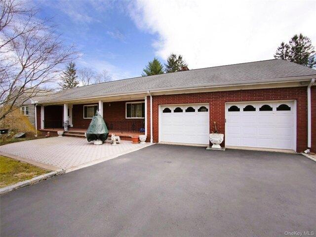 house with 3 bedroom, Thornwood NY DS103602269