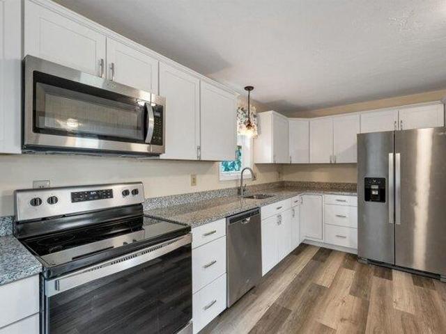 house with 3 bedroom, Tilton NH DLS103100914