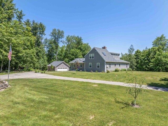 house with 3 bedroom, Tilton NH DS103430937