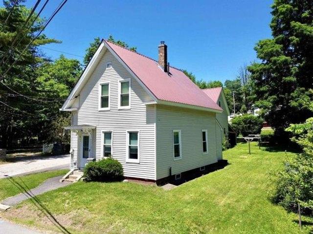 house with 3 bedroom, Tilton NH DS104077870
