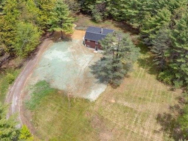 house with 3 bedroom, Tilton NH ES103019432