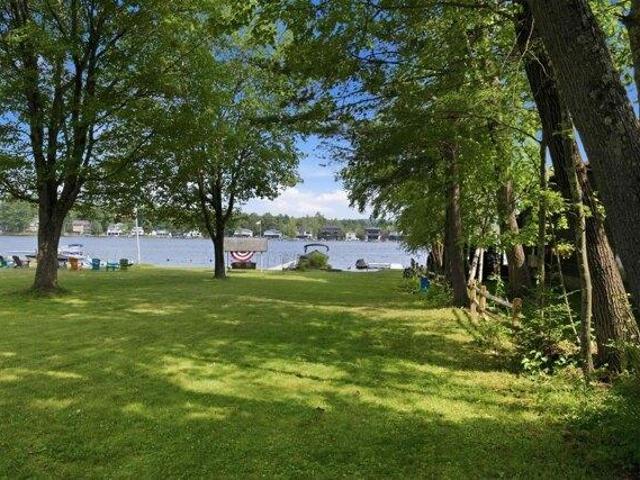 house with 3 bedroom, Tilton NH ES105094966