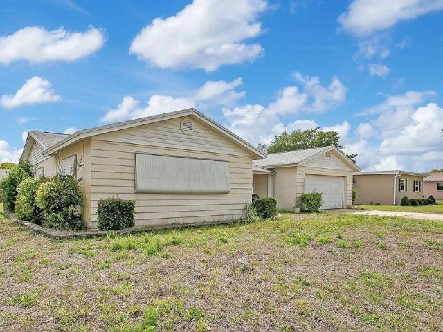 house with 3 bedroom, Titusville FL ES100973095