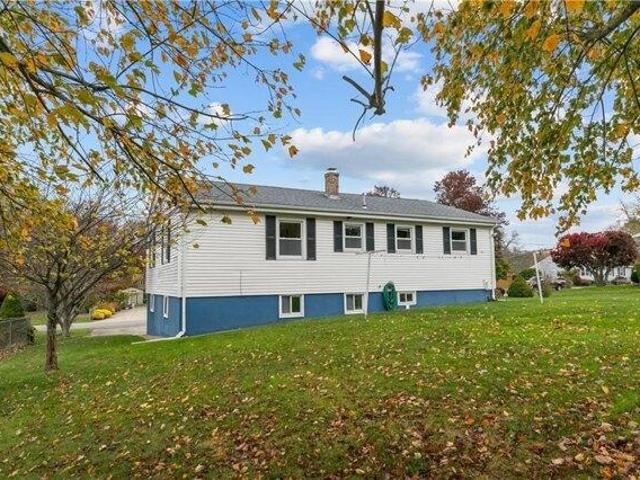 house with 3 bedroom, Tiverton RI DS102530867